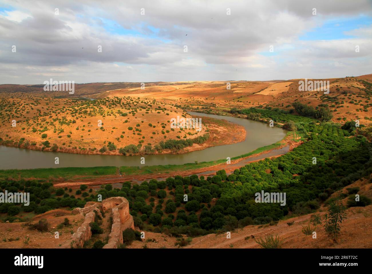 River Landscape below the Kasbah Boulaouane Morocco Stock Photo - Alamy