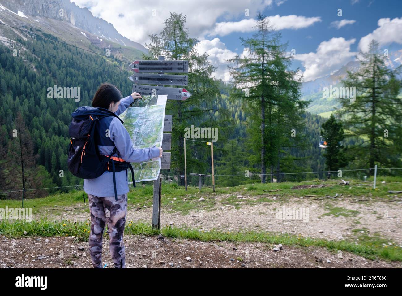 Hiking climbing map hi-res stock photography and images - Alamy