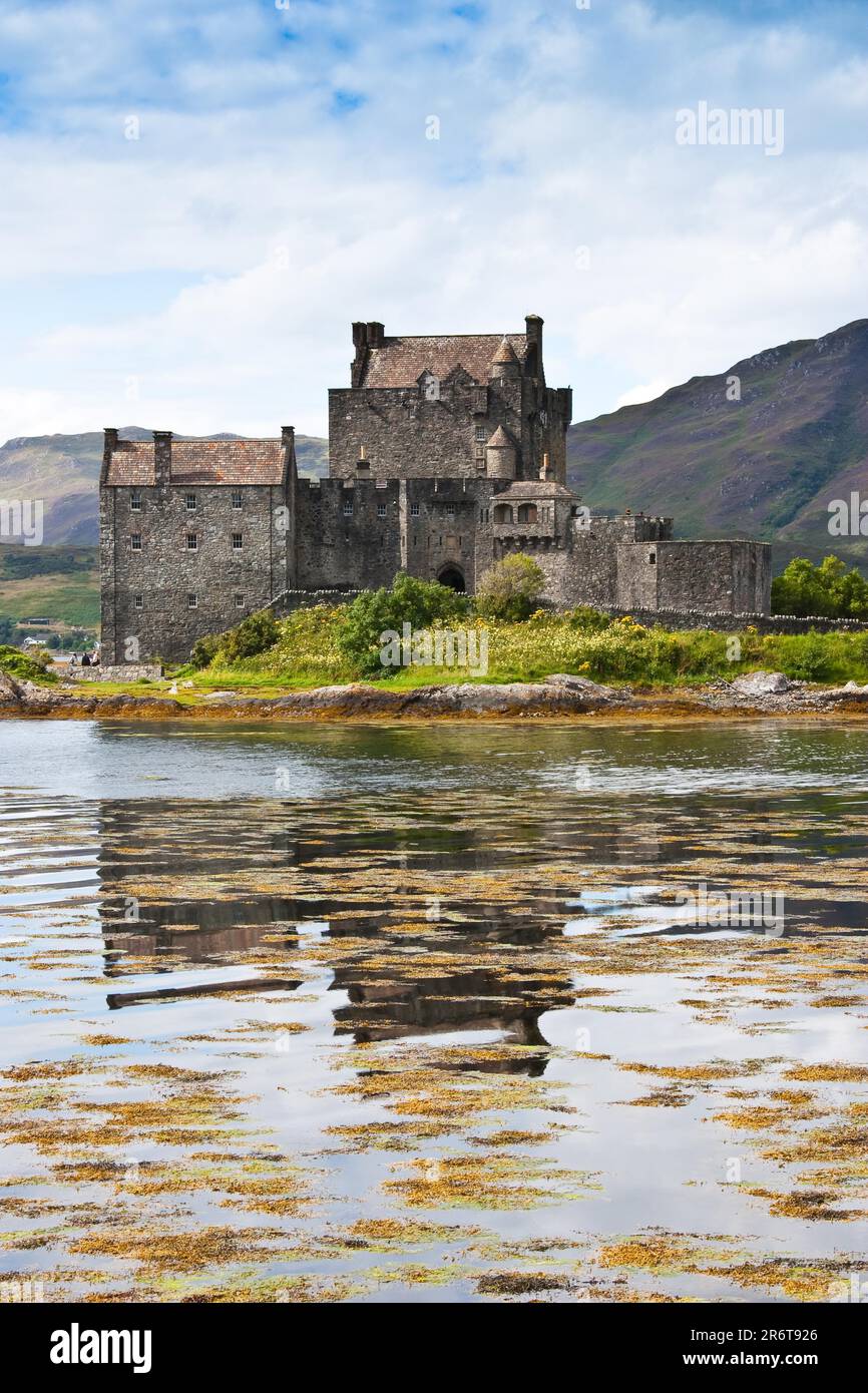 The castle is one of the most photographed monuments in Scotland and a ...