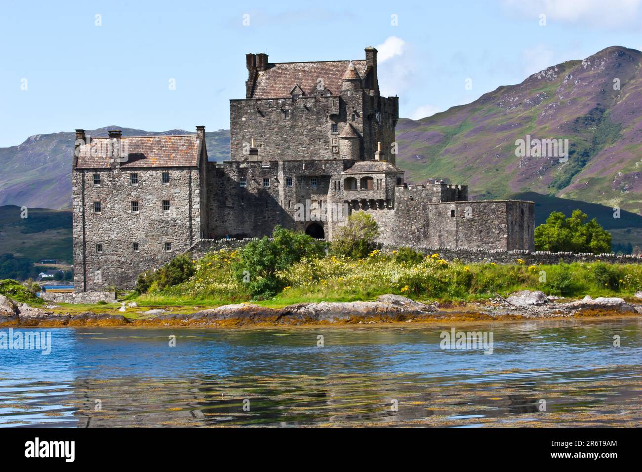 The castle is one of the most photographed monuments in Scotland and a ...