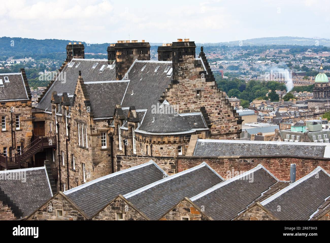 Edimburgh castle hi-res stock photography and images - Alamy