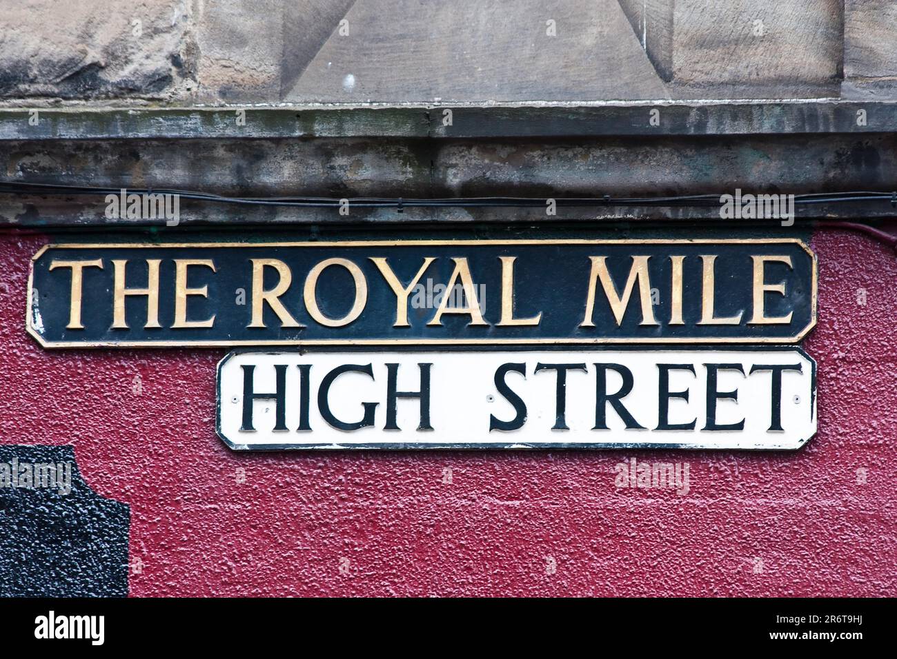 Edimburgh - Royal Mile plate, tipical landmark of the city Stock Photo ...
