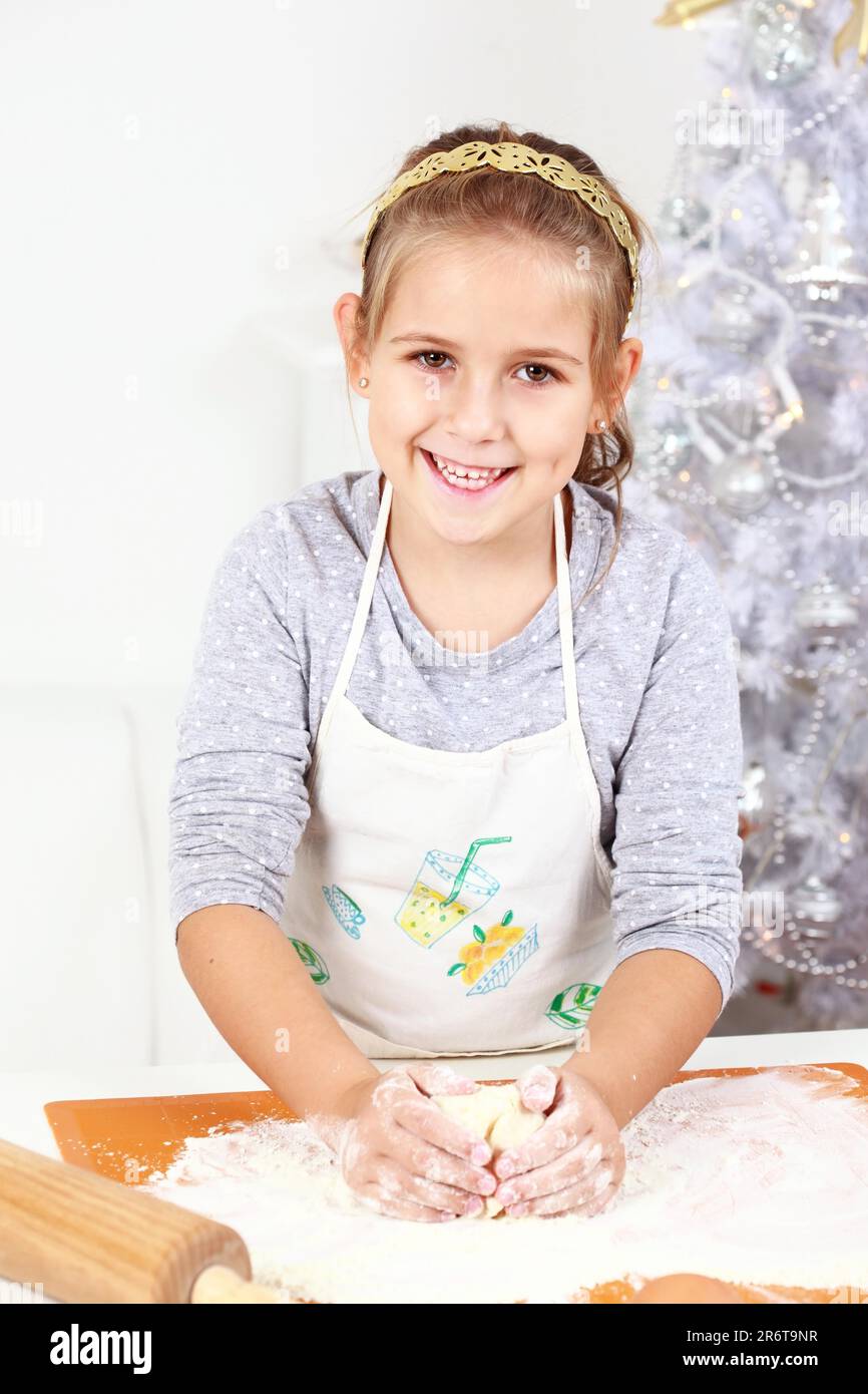 Cute christmas cookie hi-res stock photography and images - Alamy