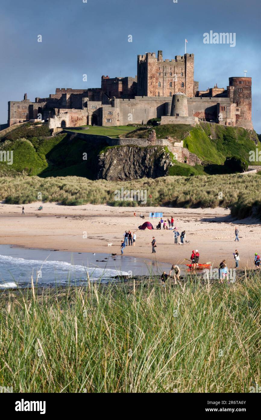 Landscape view bamburgh castle hi-res stock photography and images - Alamy