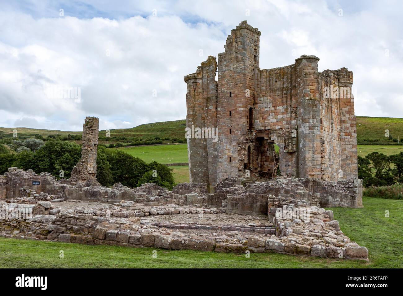Edlingham castle hi-res stock photography and images - Alamy