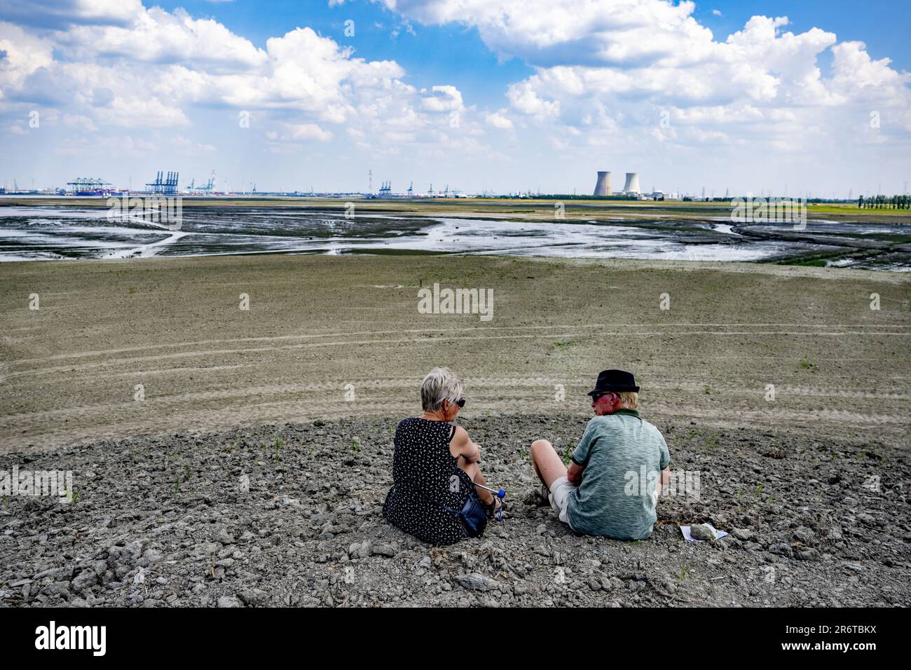 NEW-NAMES - Visitors to the open day of the Hedwige-Prosperpolder (the ...