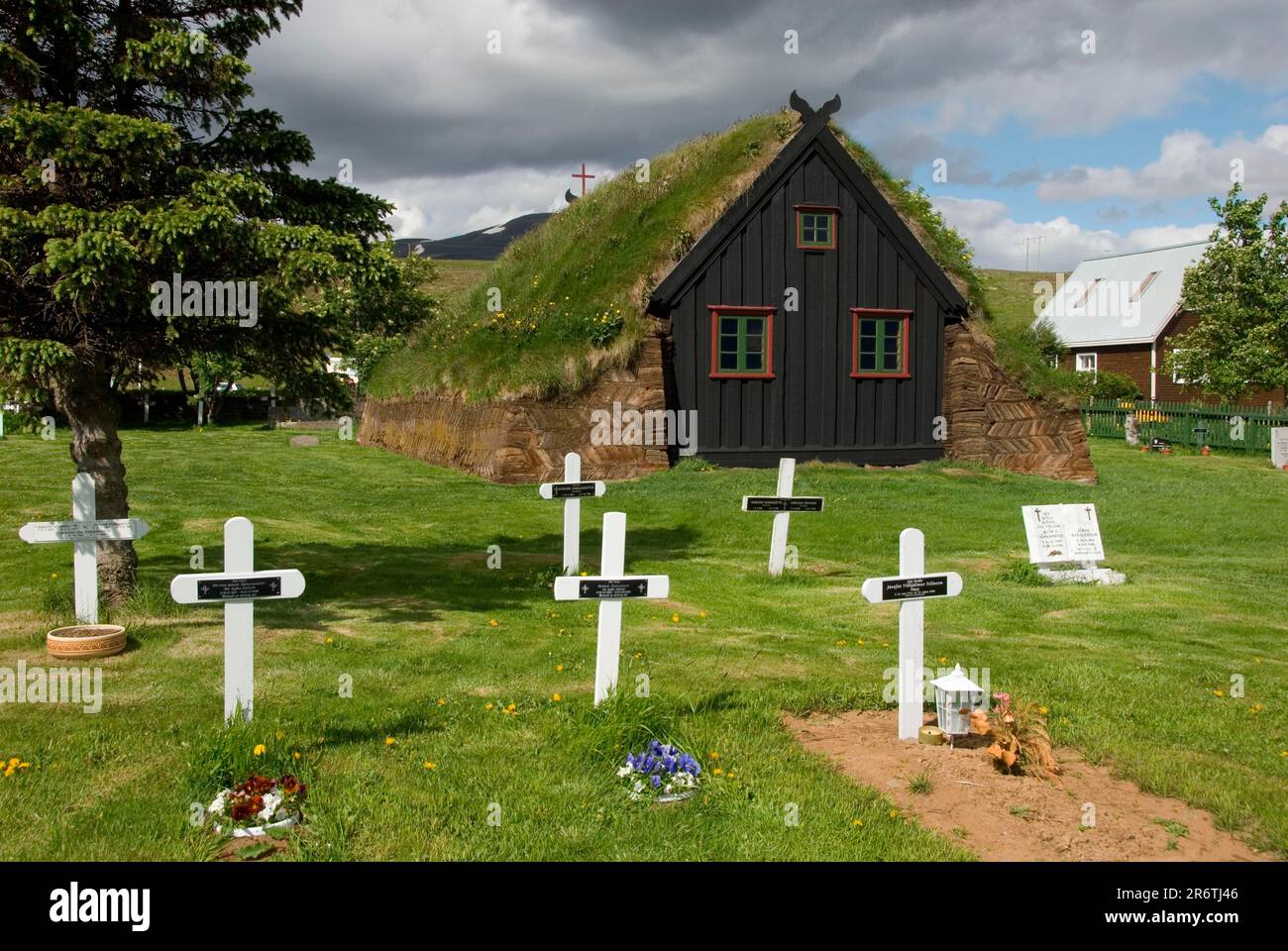 Peat roof hi-res stock photography and images - Alamy