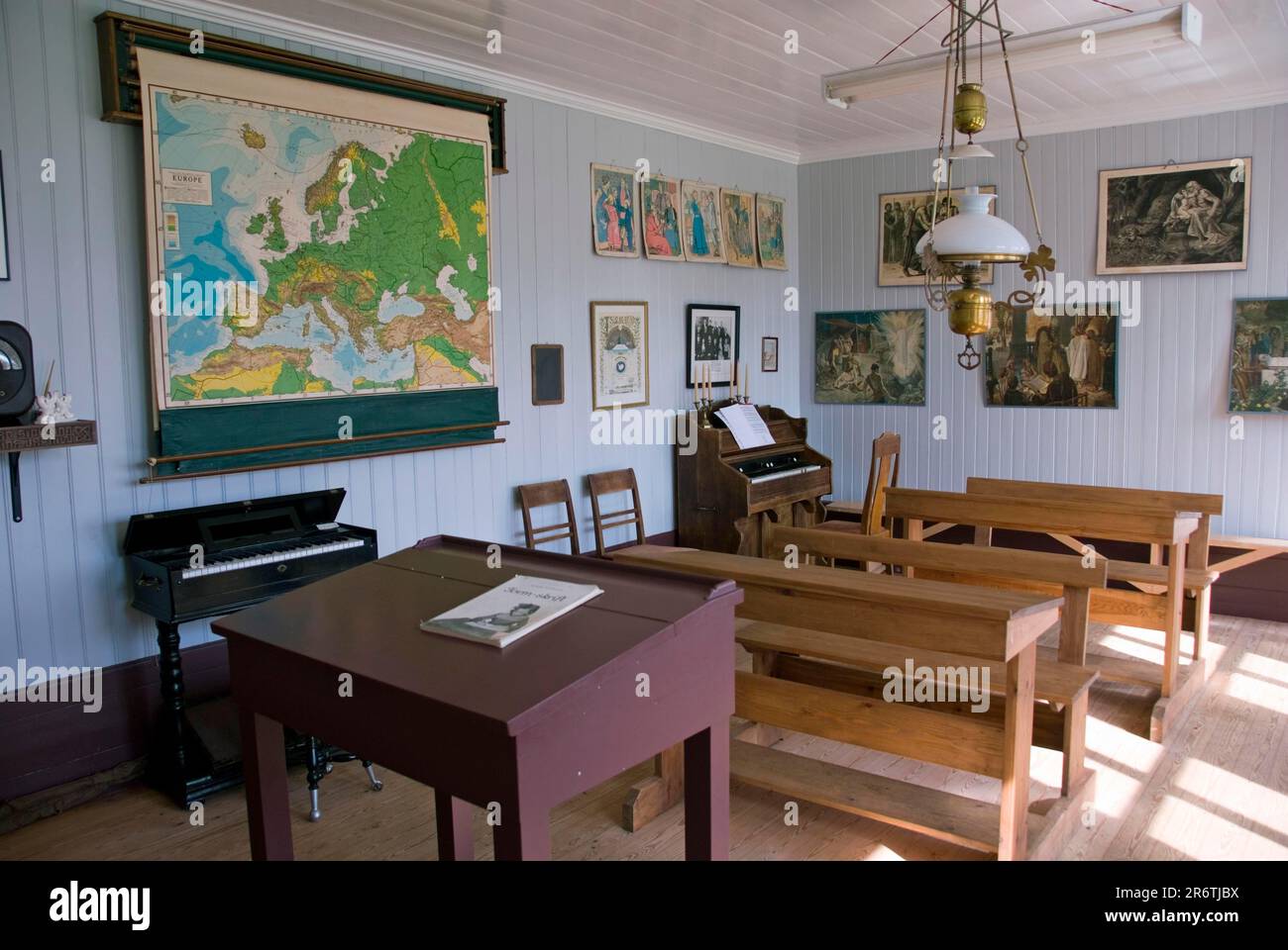 Iceland school classroom hi-res stock photography and images - Alamy