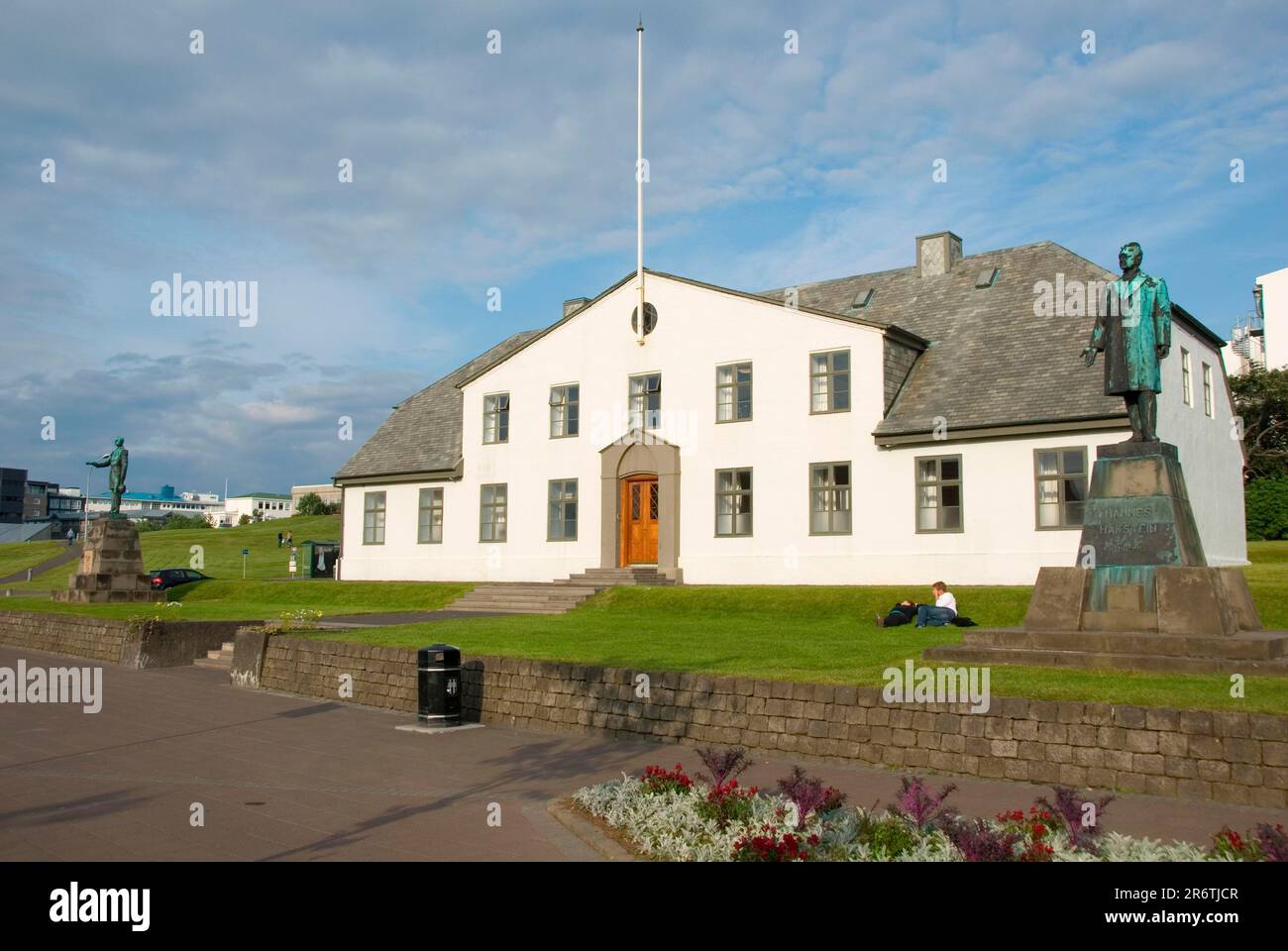 Iceland reykjavik government house hi-res stock photography and images ...