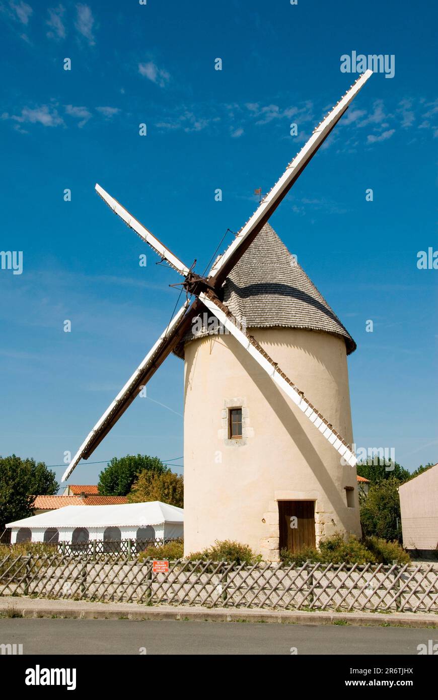 Windmill, Marans, Charente-Maritime, Poitou-Vendee, France Stock Photo ...