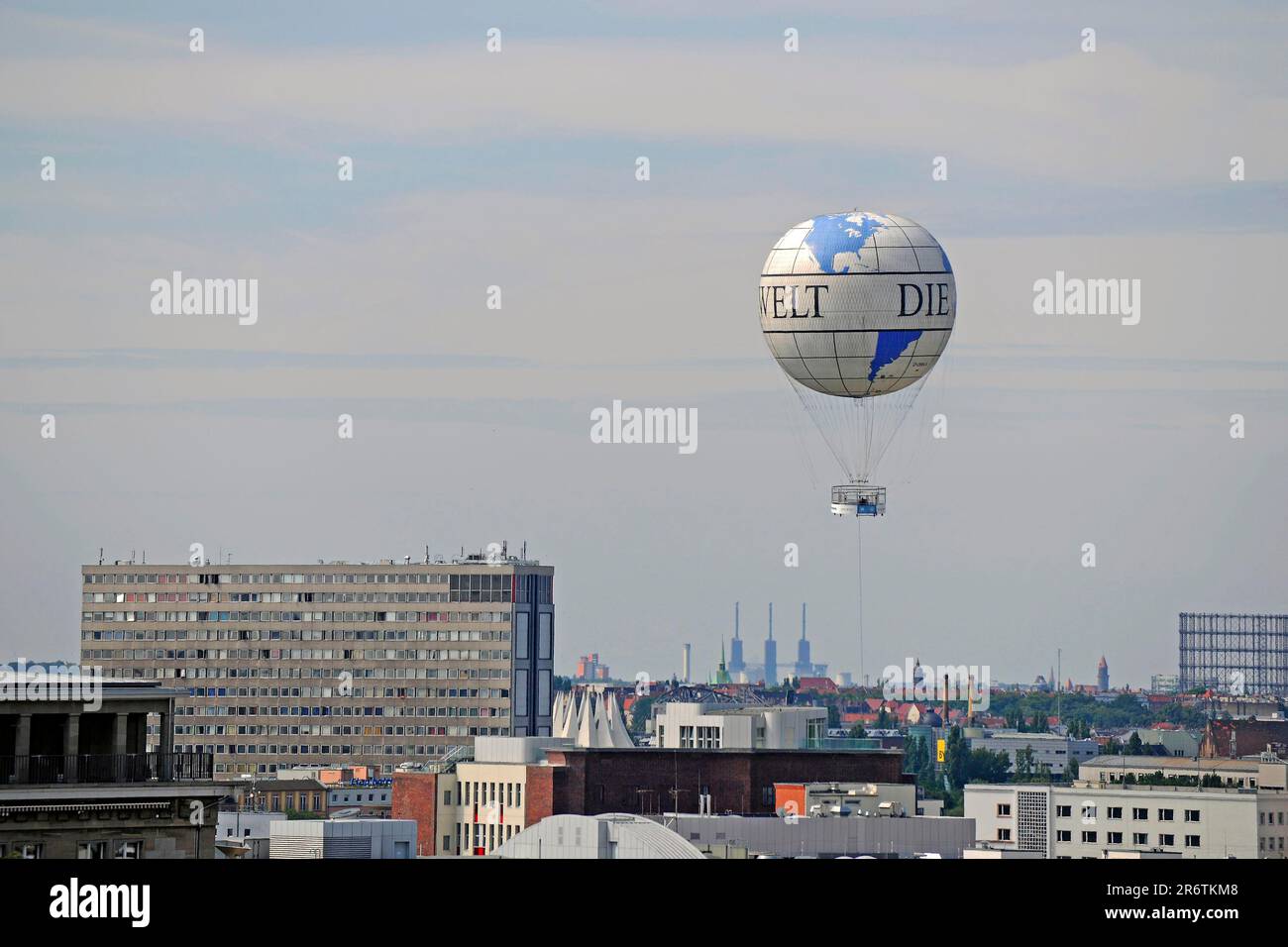 Hot air balloon 'Hi-Flyer', Berlin, Germany, 'Die Welt Stock Photo - Alamy