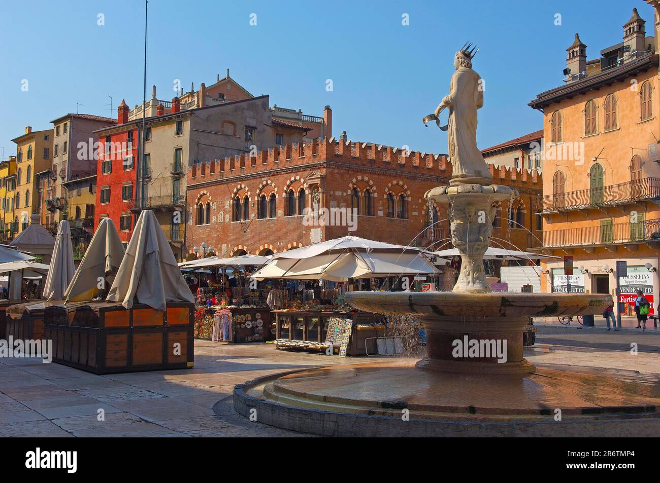 Piazza delle inheritance hi-res stock photography and images - Alamy