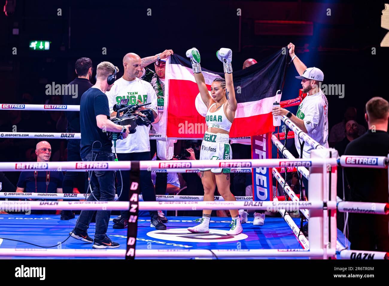 LONDON, UNITED KINGDOM. 10 Jun, 2023. Cherneka Johnson vs Ellie Scotney ...