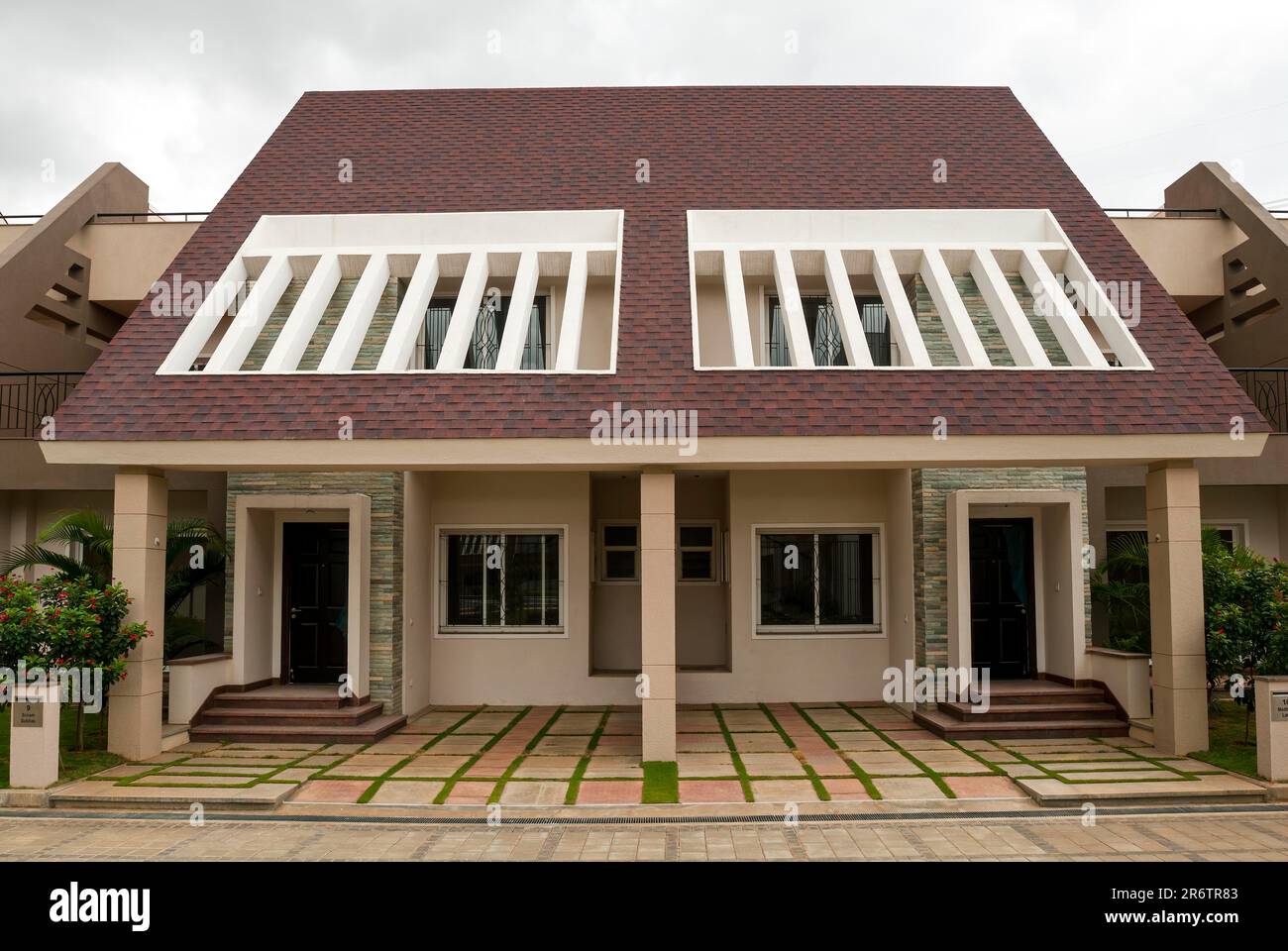 Residential building india hi-res stock photography and images - Alamy