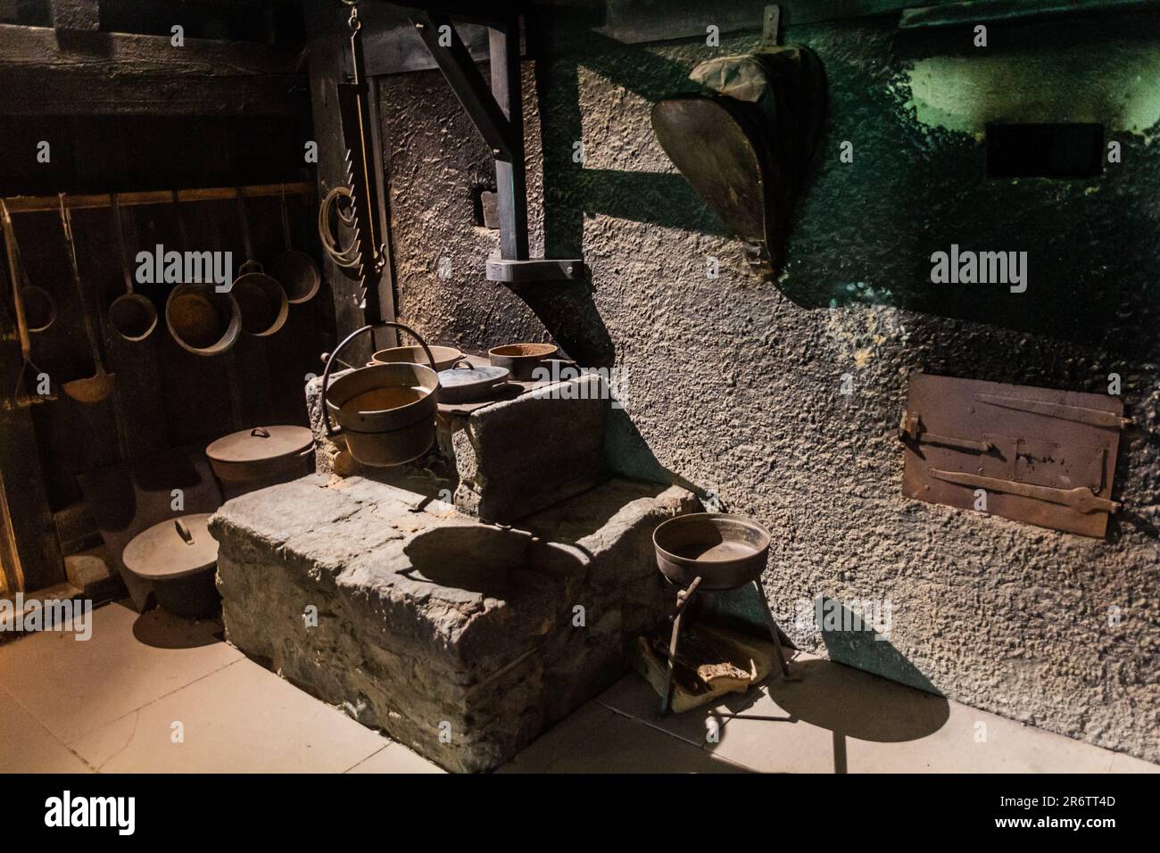 German architecture home farmhouse hi-res stock photography and images ...