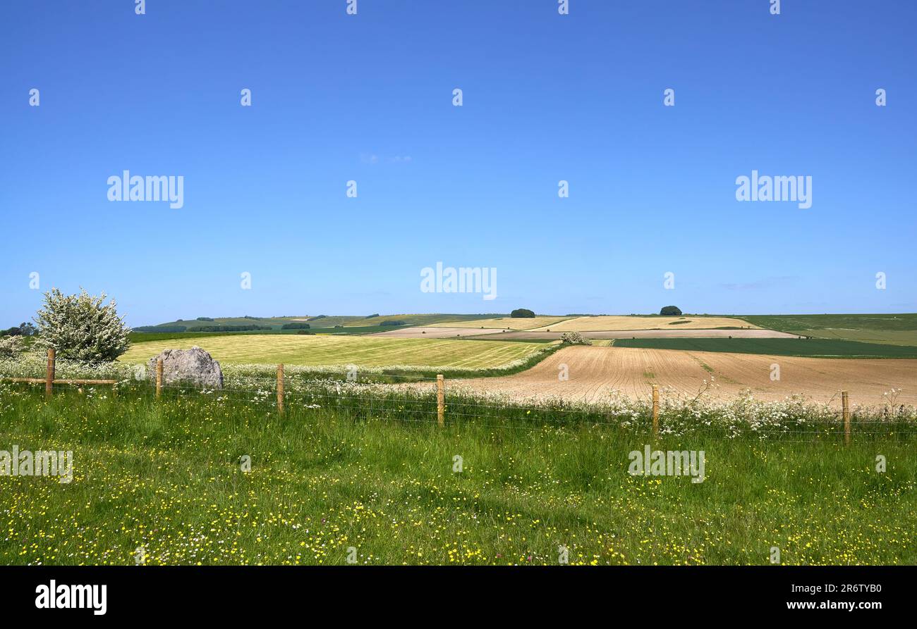 Avebury neolithic henge and stone circles Wiltshire Stock Photo - Alamy
