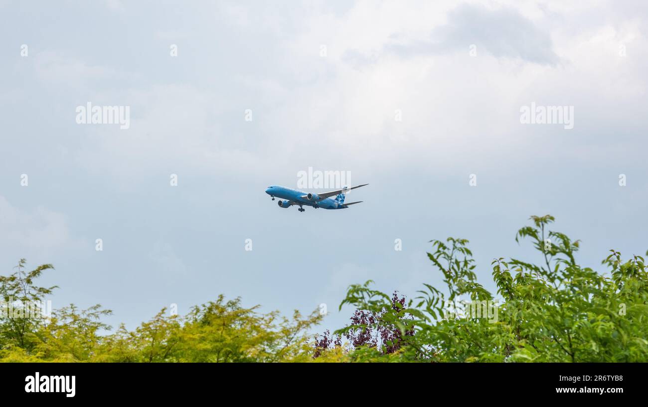 Manchester City plane landing at Manchester Airport, Treble Winning ...