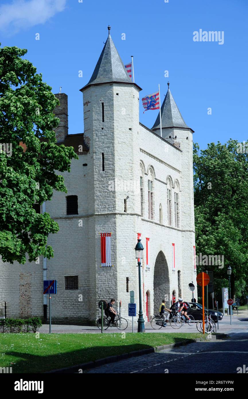 Old City Gate 'Kruispoort', Flanders, Bruges, West Flanders, Belgium ...