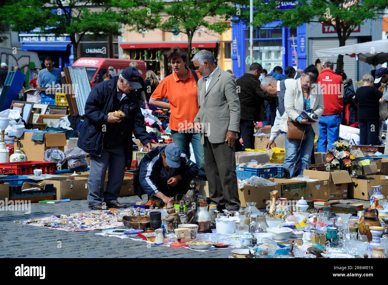 Flea Market, Flea Market, Marollen, Brussels, Belgium Stock Photo - Alamy