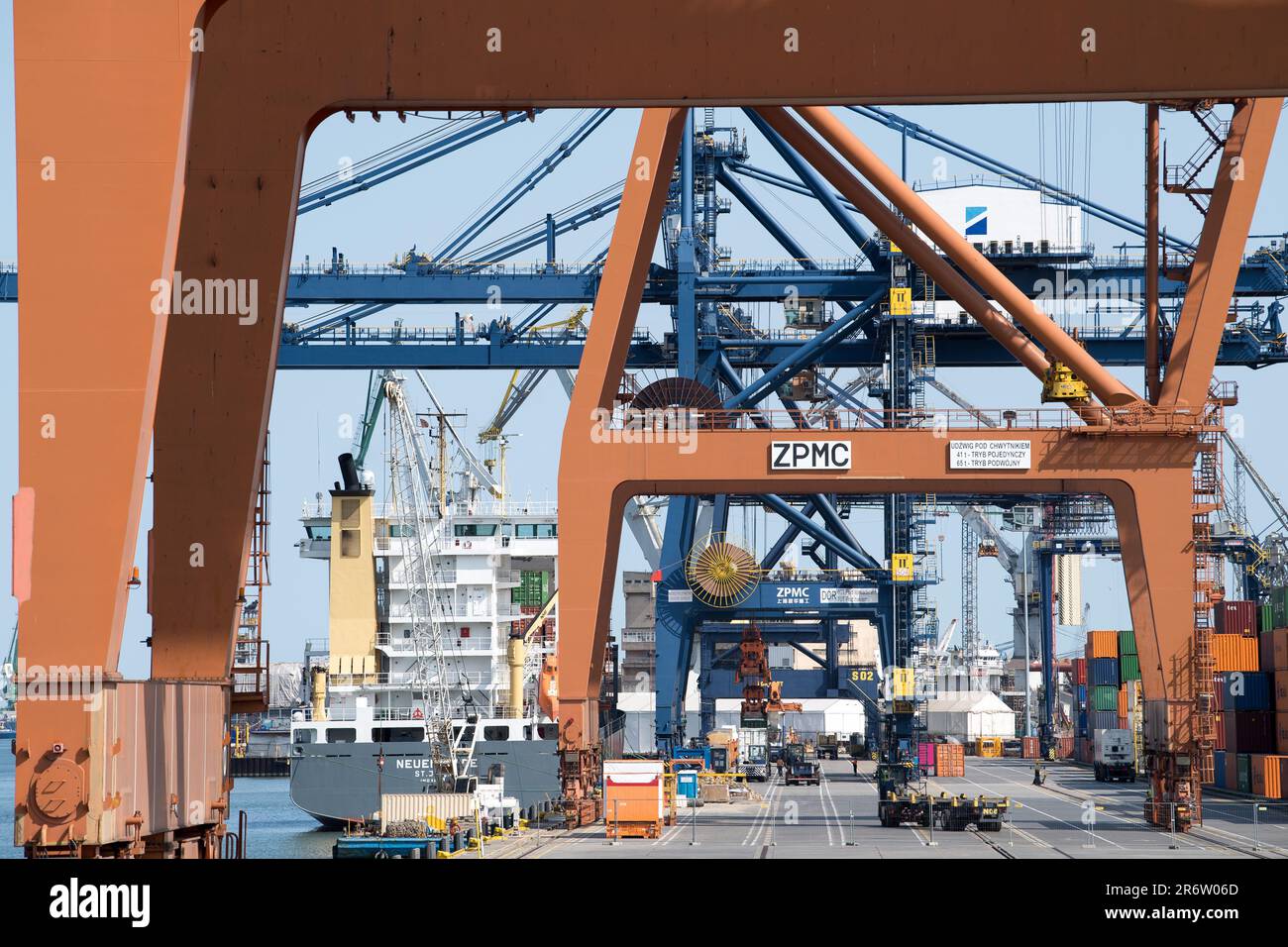 Neuenfelde container ship in Gdynia Container Terminal in Gdynia ...