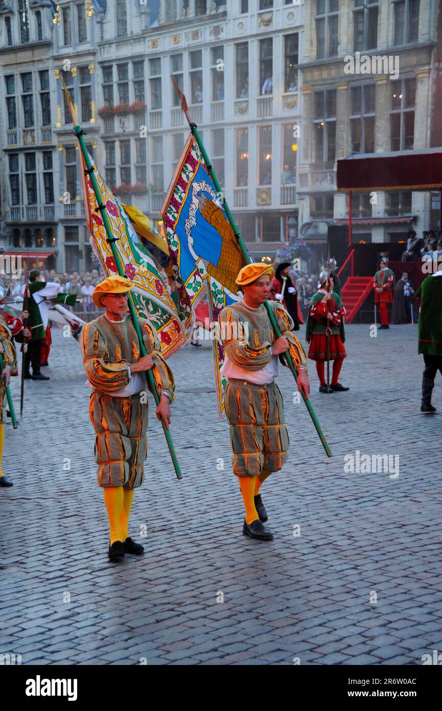 Brussels folklore hi-res stock photography and images - Alamy