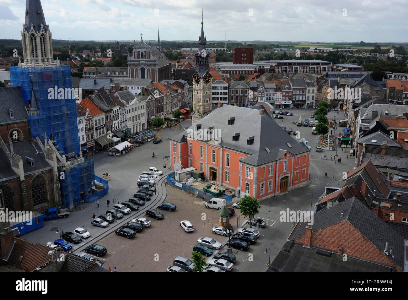 Grote markt sint truiden hi-res stock photography and images - Alamy