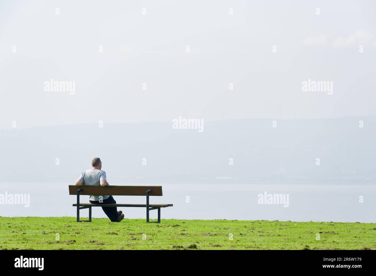 Man seat relaxing view hi-res stock photography and images - Alamy
