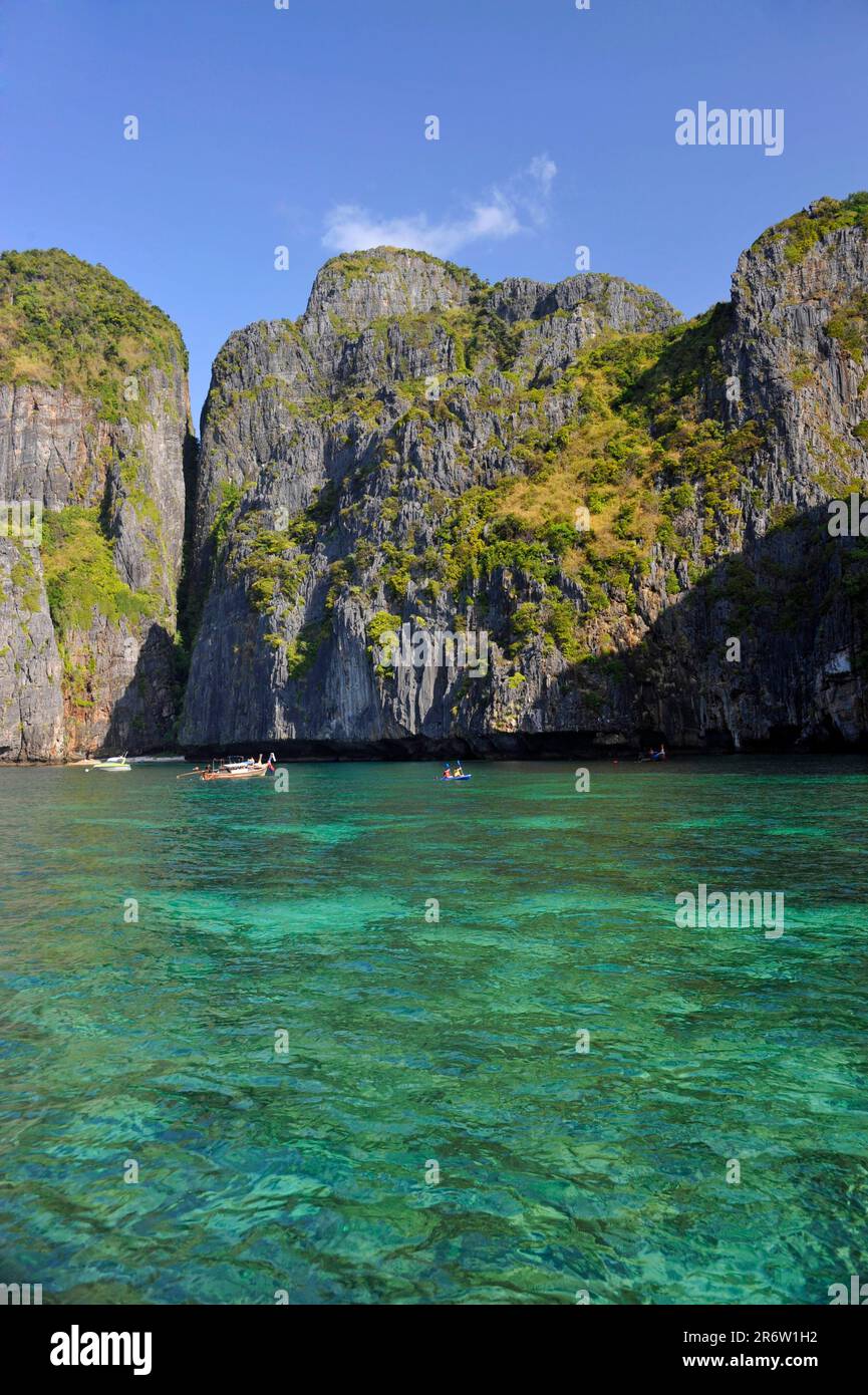 Rocky Coast, Koh Ley, Maya Bay, Ko Phi Phi Leh, Thailand Stock Photo ...