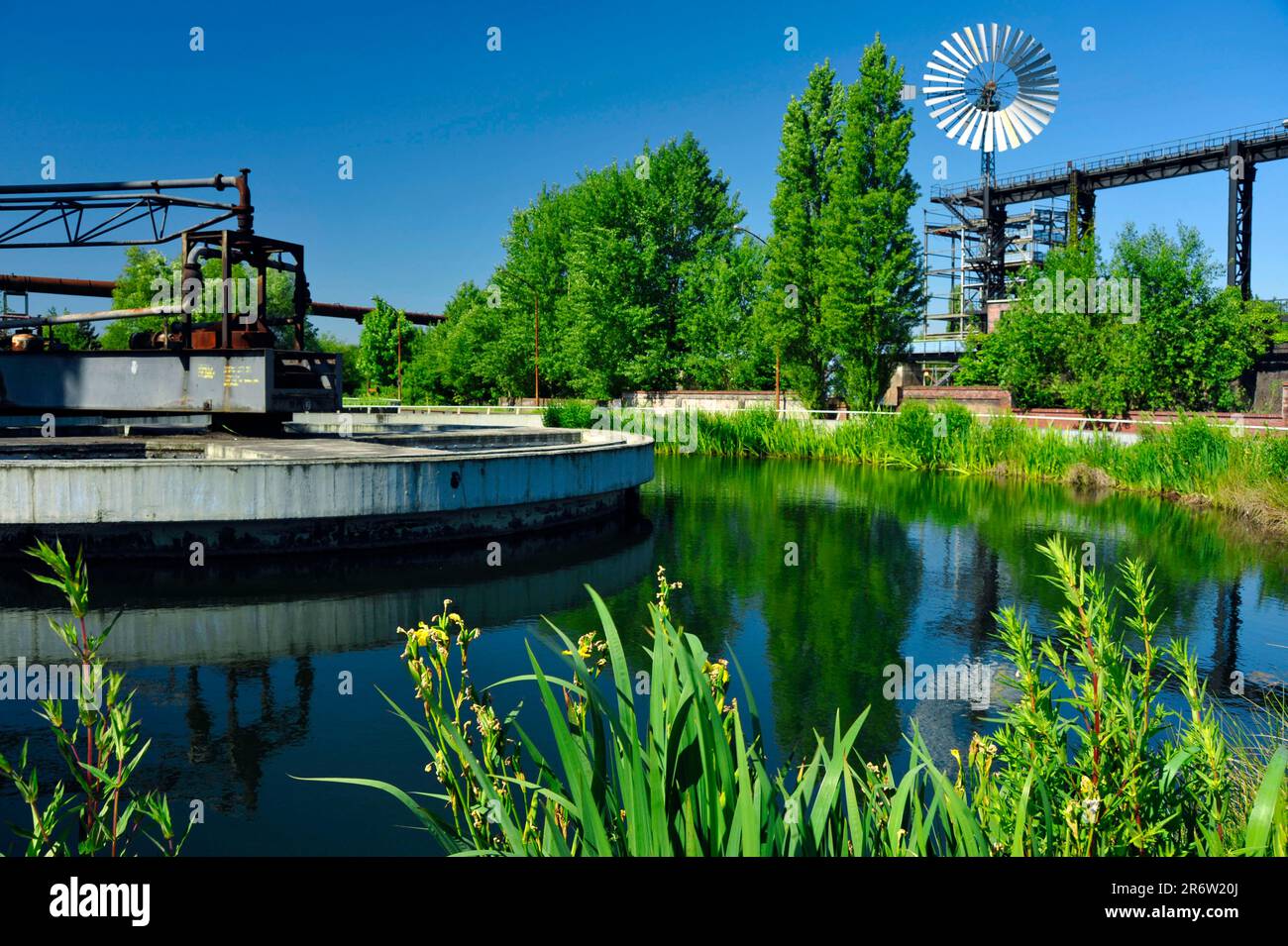 Disused industrial site, Route Industriekultur, Duisburg-Nord Landscape ...