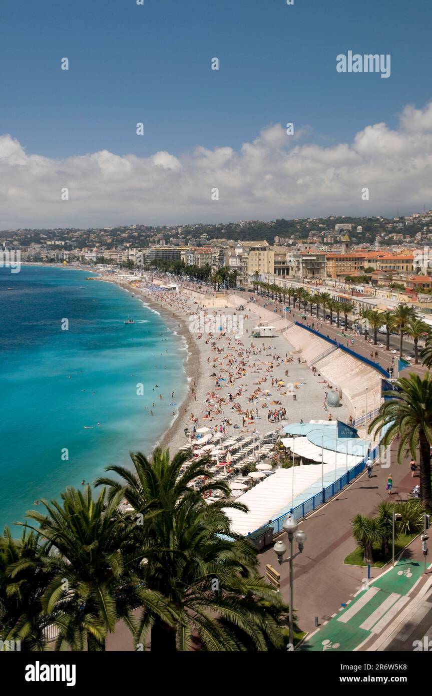 Nice looking beach hi-res stock photography and images - Alamy