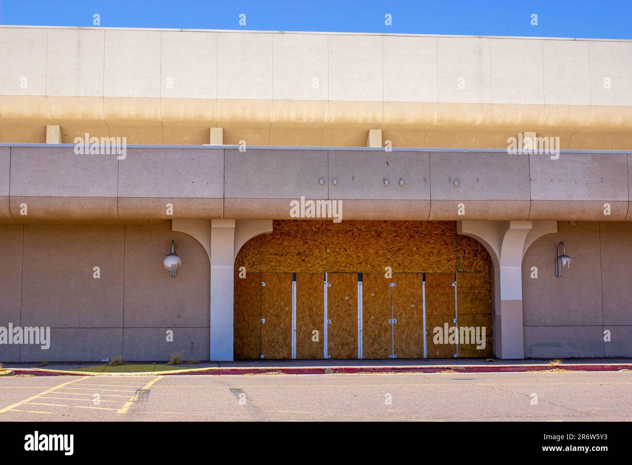 Wooden entrance overhang hi-res stock photography and images - Alamy