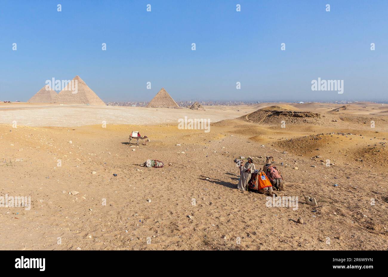 The Great Pyramid of Khufu and the pyramids of Khafre and Menkaure ...