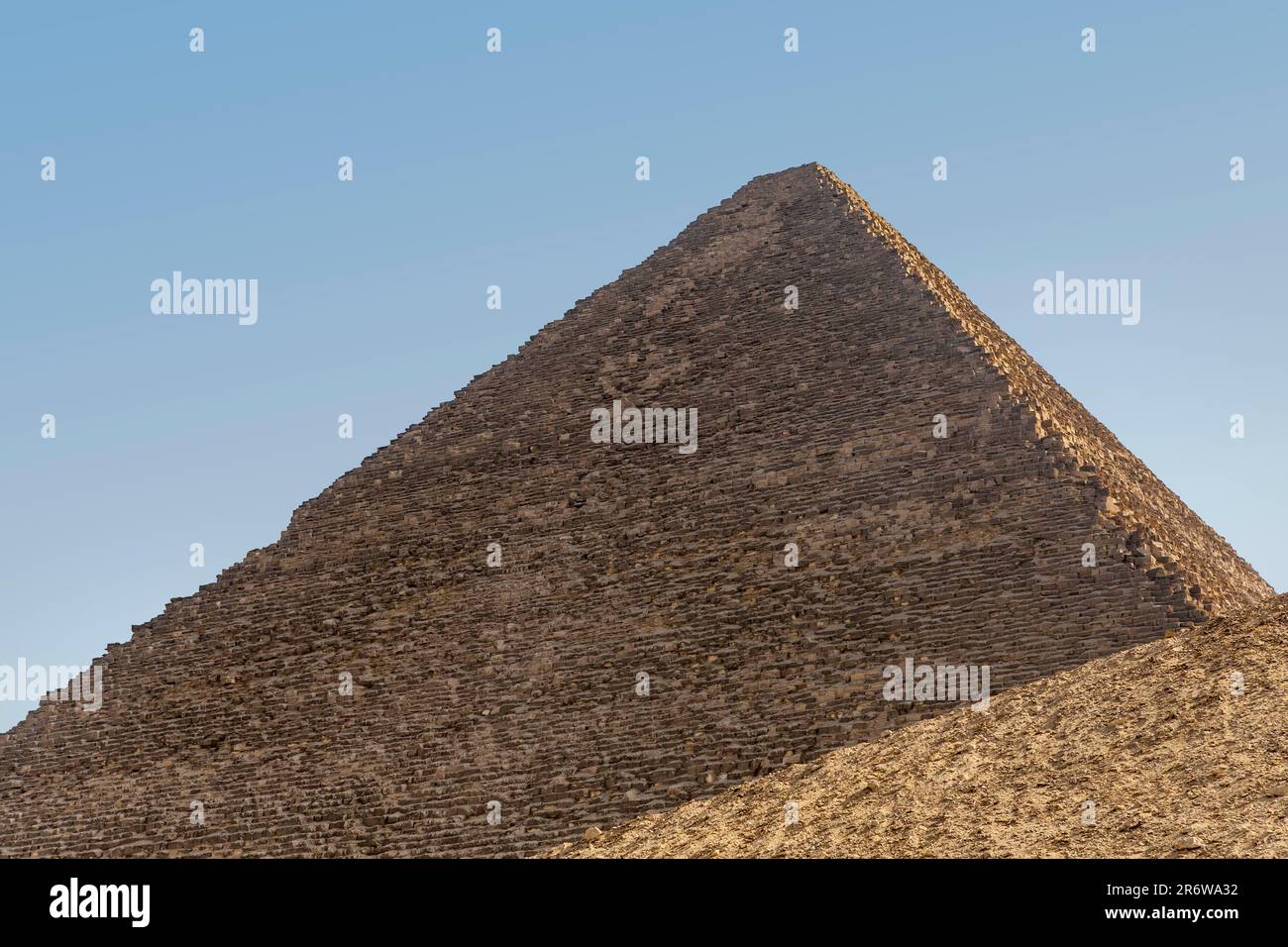The Great Pyramid of Khufu at Giza, Egypt Stock Photo - Alamy