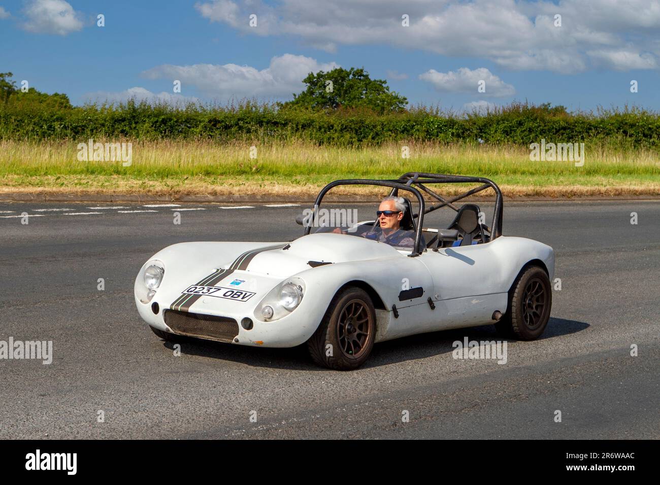 2006 White Stuart Taylor Phoenix Roadster at the Classic & Performance ...