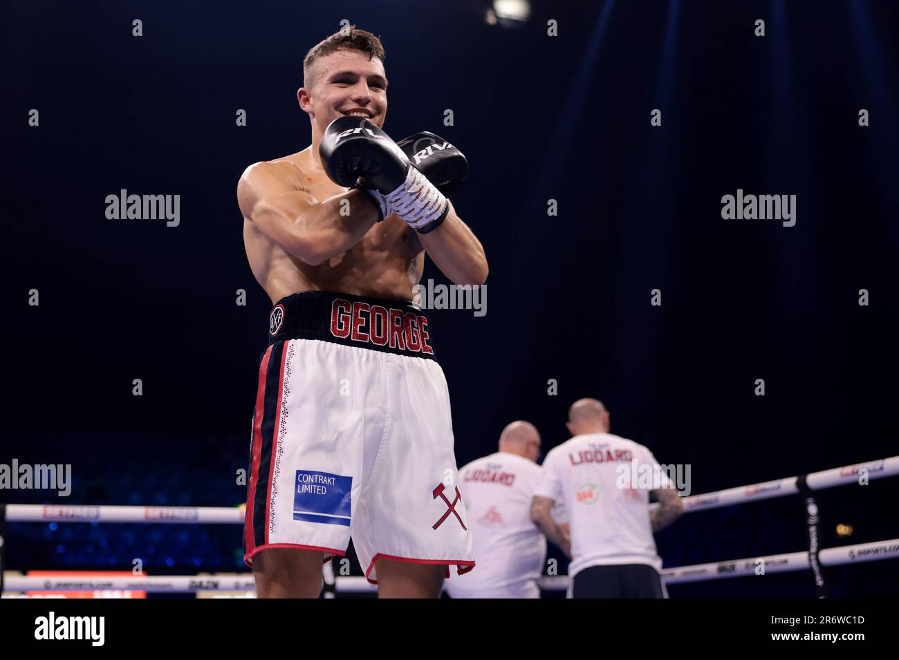 George Liddard poses after victory in the International Middleweight ...