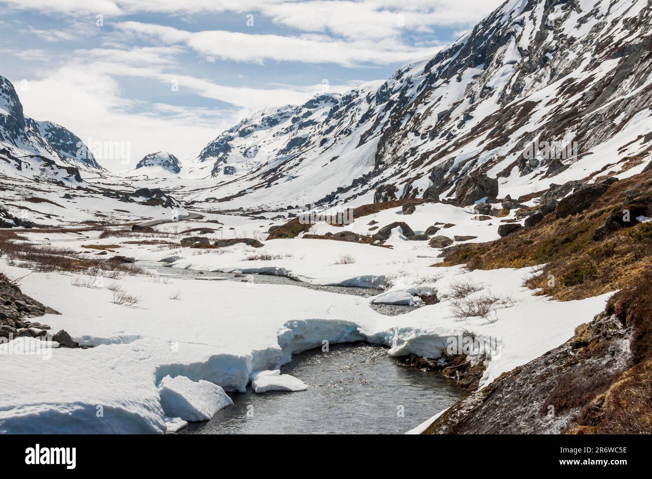 Sognefjellet road highest pass hi-res stock photography and images - Alamy
