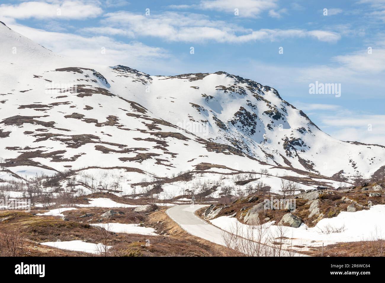 Sognefjellet road highest pass hi-res stock photography and images - Alamy