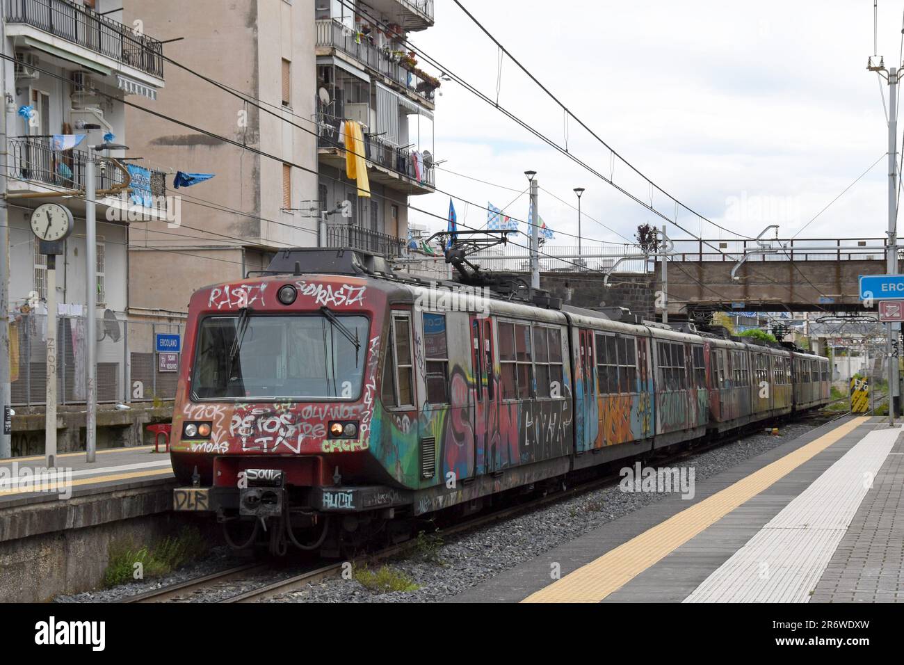 Circumvesuviana electric train at Ercolano station, Naples ...