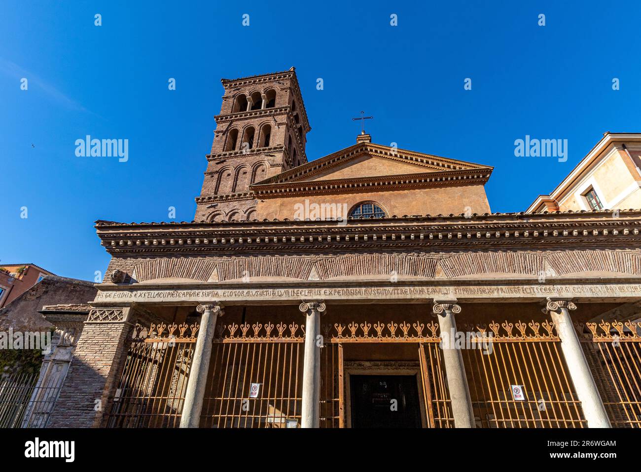 Chiesa di san giorgio al velabro hi-res stock photography and images ...