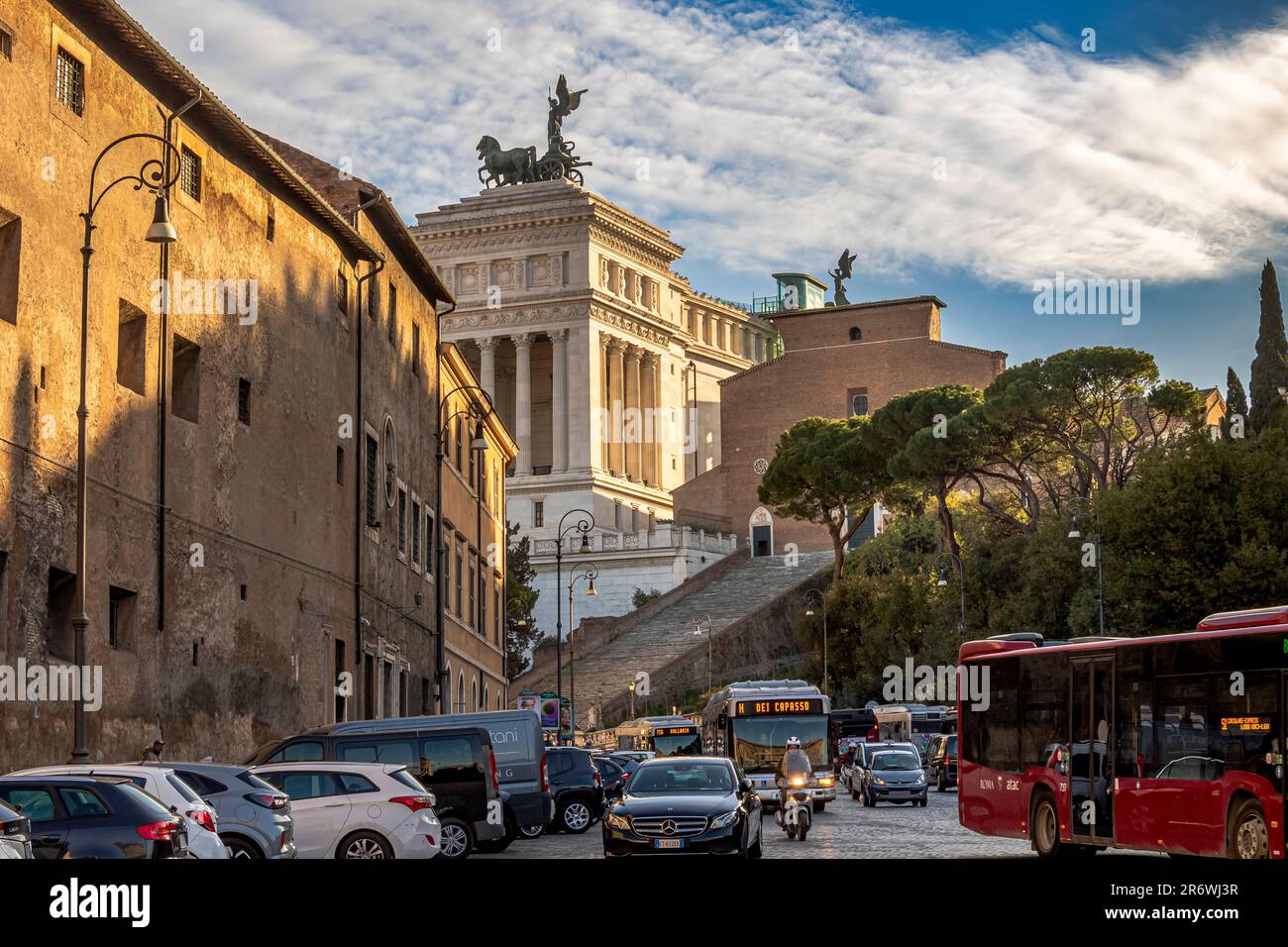 Monumento di victor emmanuel ii hi-res stock photography and images - Alamy