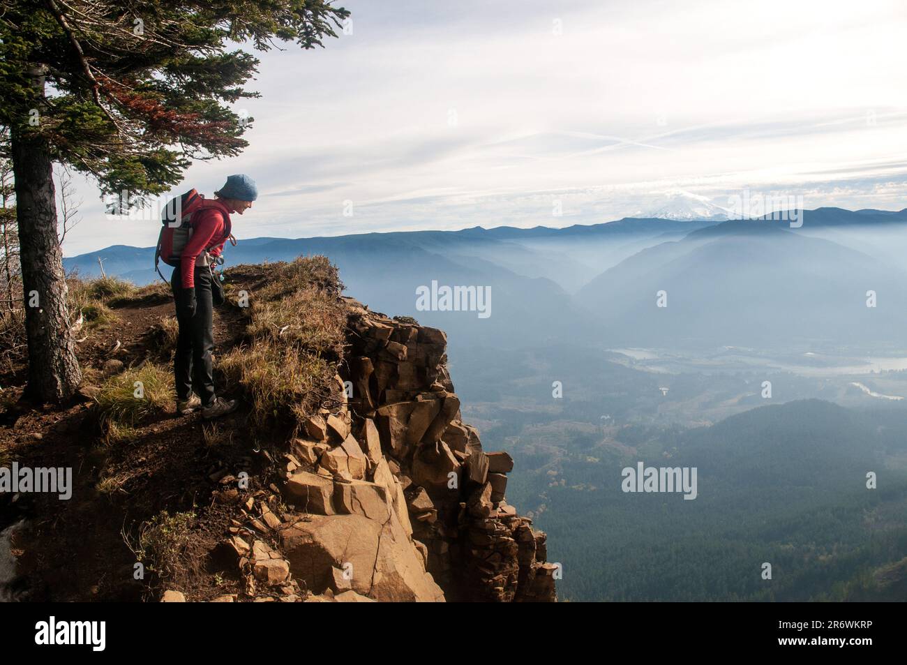 Woman hiking Table Mountain in Washington state. USA Stock Photo - Alamy
