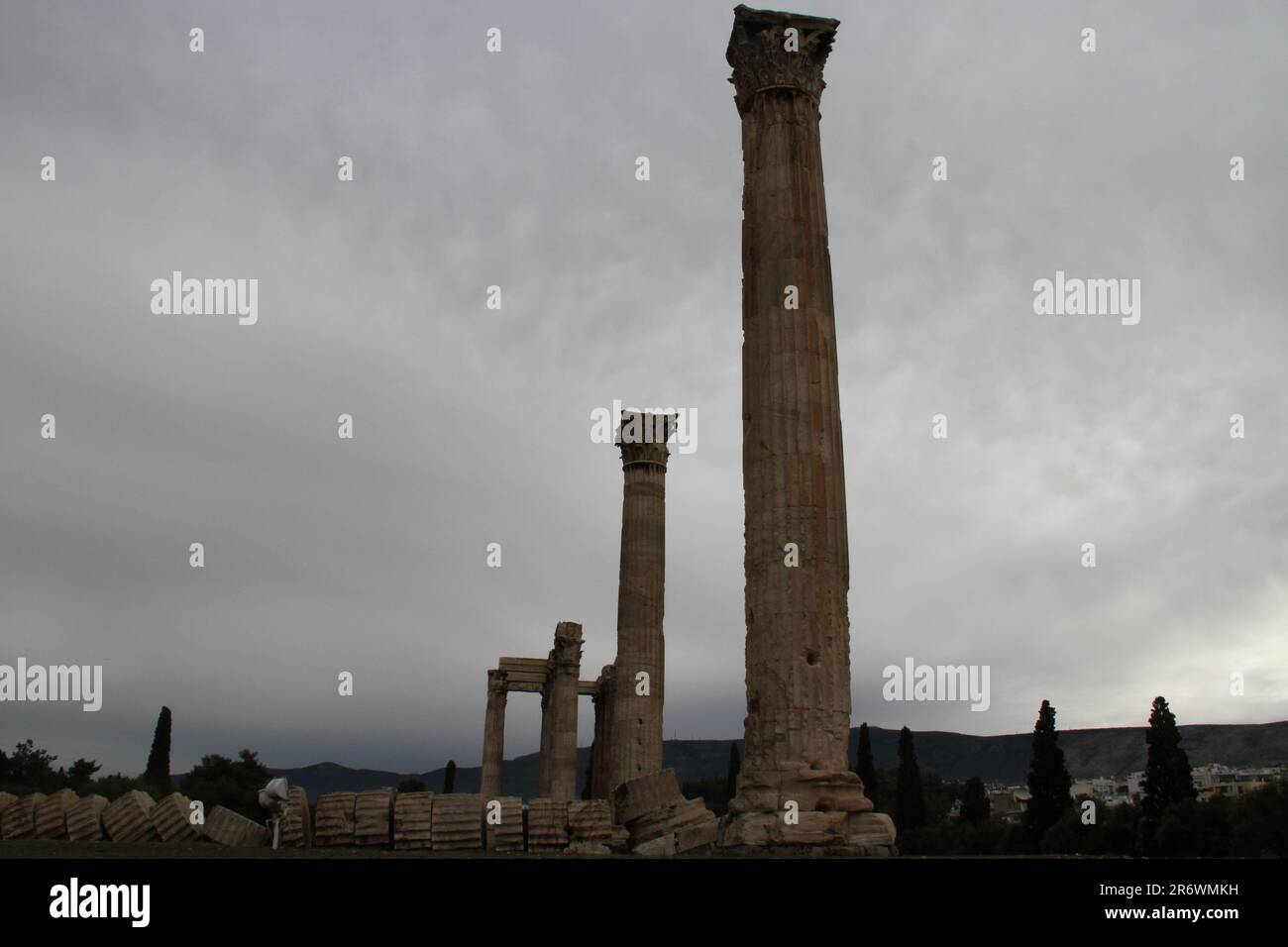 Hadrian's wall in Athens Greece Stock Photo - Alamy