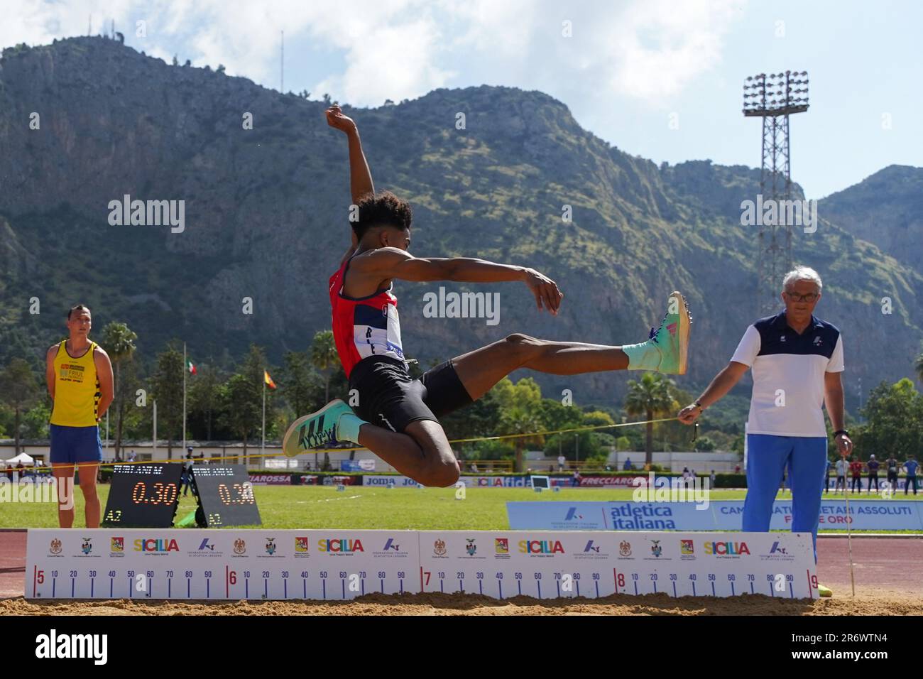 Milardi hi-res stock photography and images - Alamy