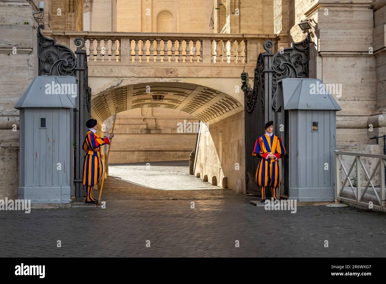 The Pontifical Swiss Guard on duty at the Vatican, Vatican City Stock ...