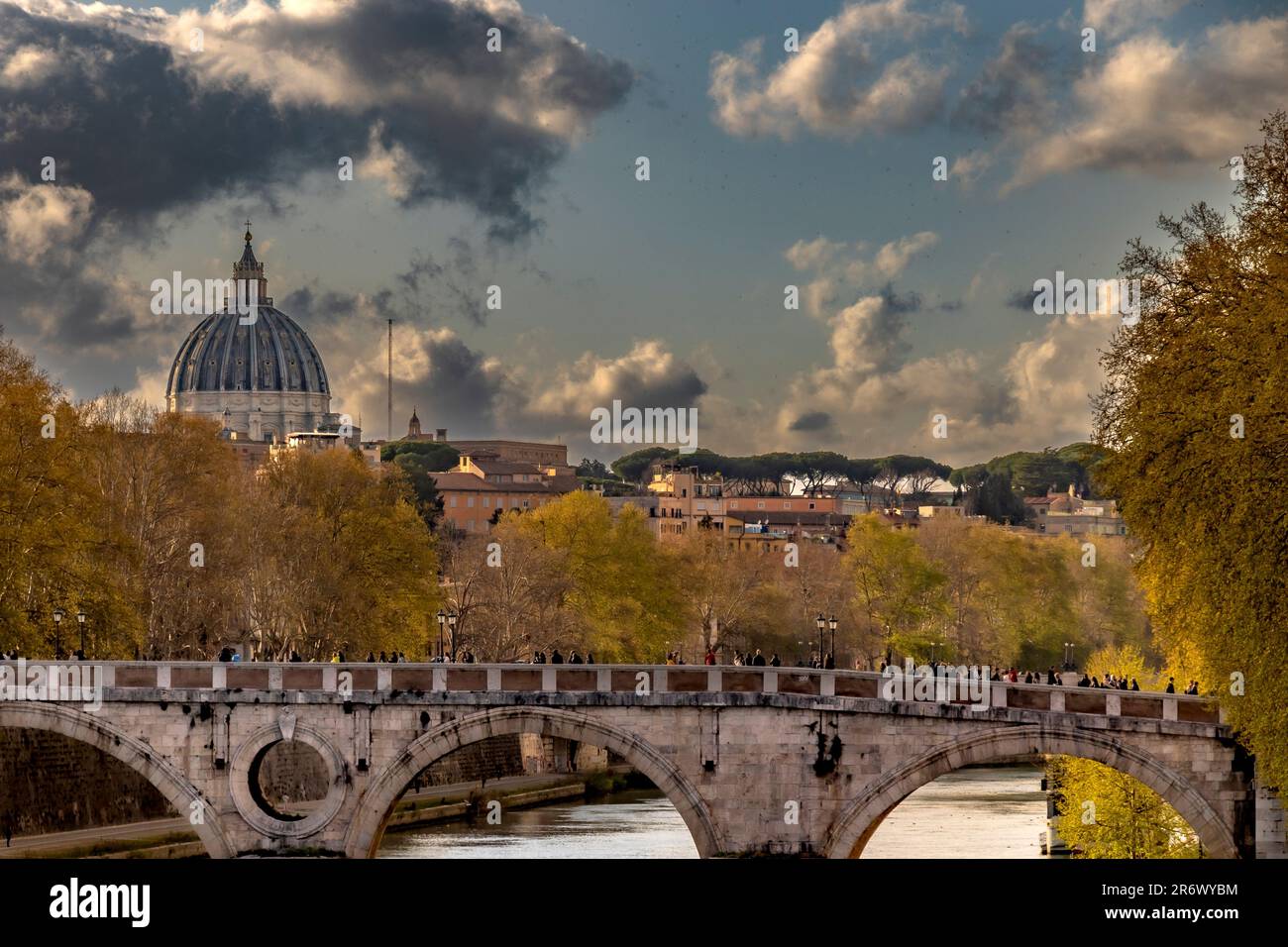 The Ponte Sisto Bridge spanning the River Tiber with the dome of St ...