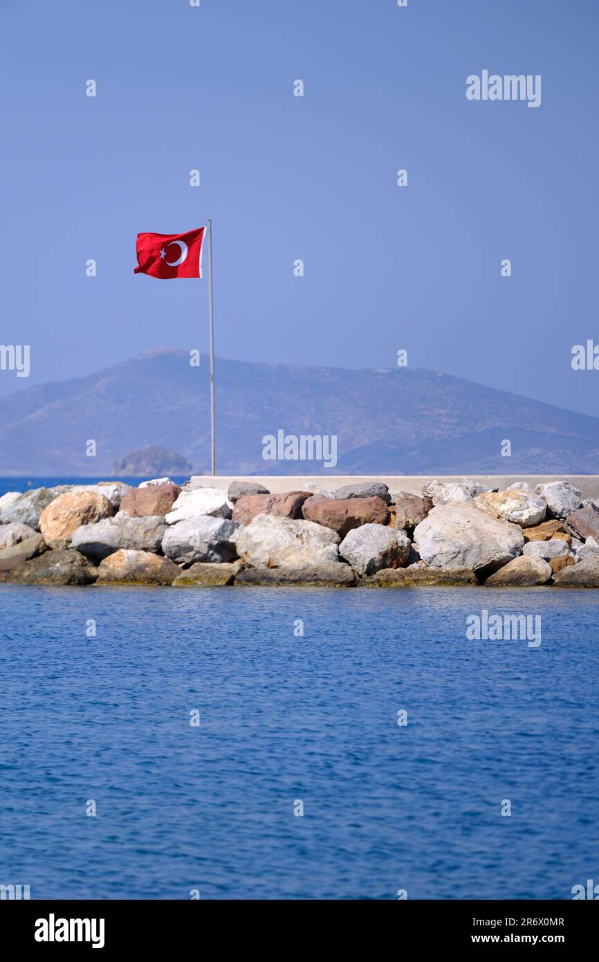 Flag on rocks hi-res stock photography and images - Alamy