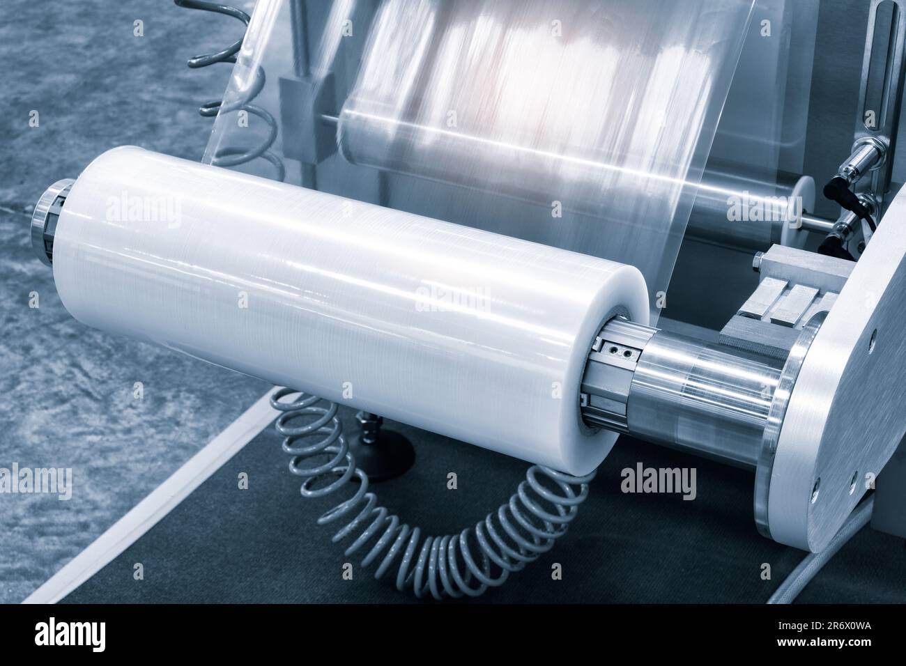 Automatic industrial machine for plastic packaging with light effect of ...