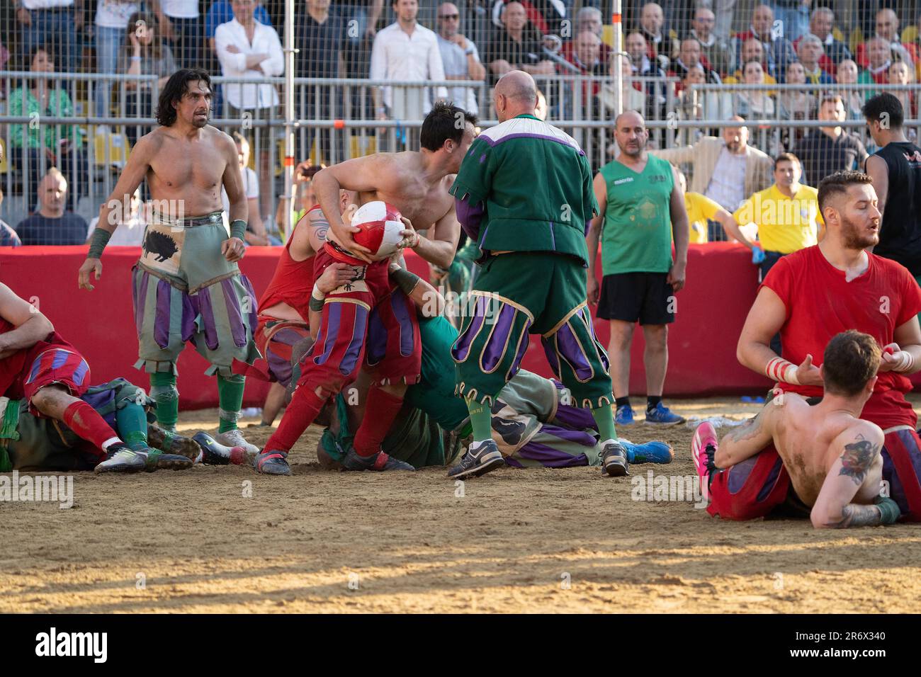 Calcio Storico Fiorentino Azzurri-Verdi Stock Photo - Alamy