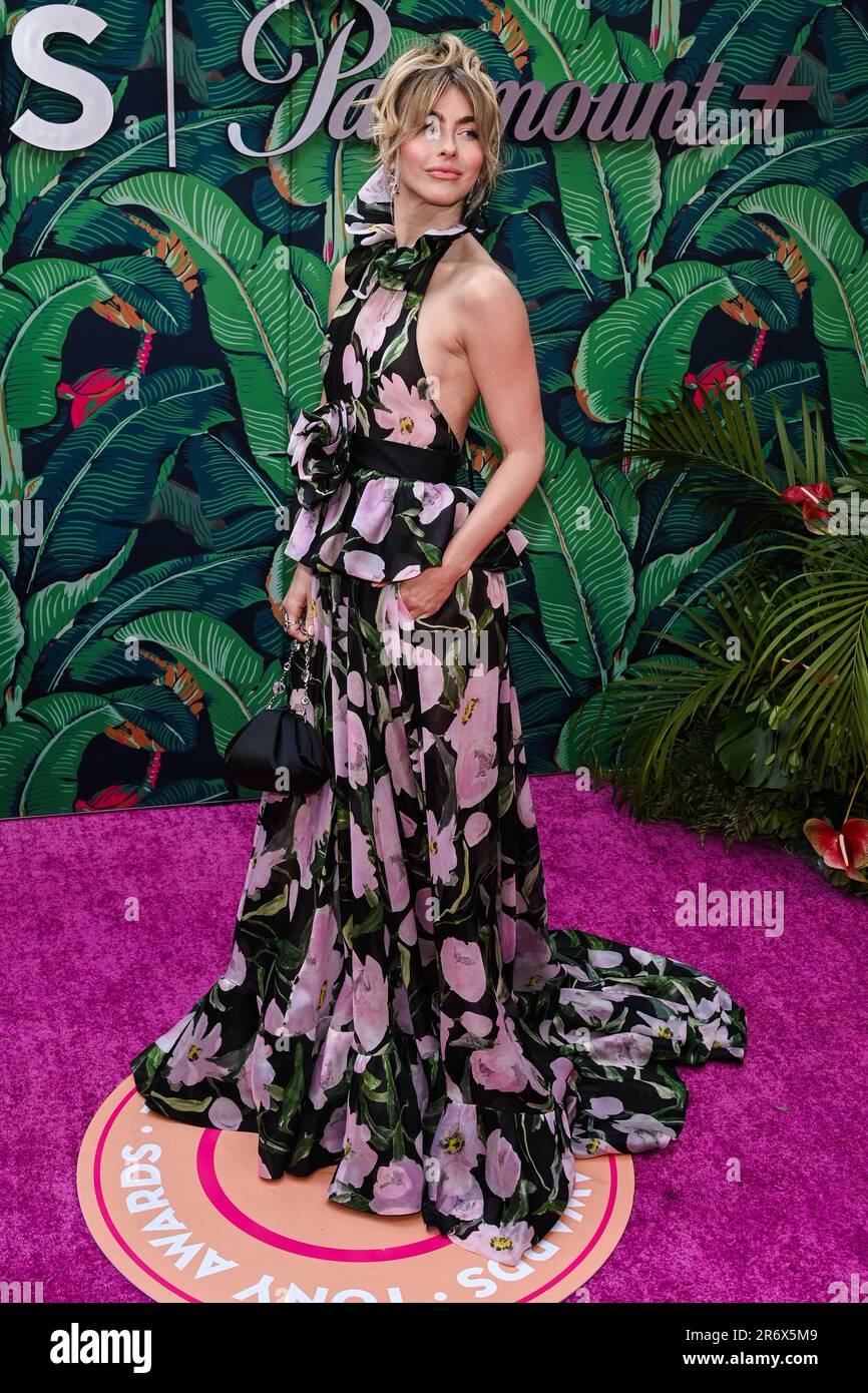 New York, USA. 11th June, 2023. Julianne Hough walking on the red ...