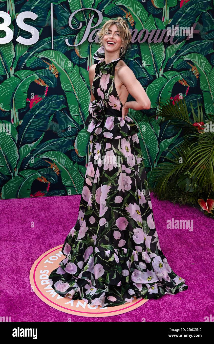 New York, USA. 11th June, 2023. Julianne Hough walking on the red ...